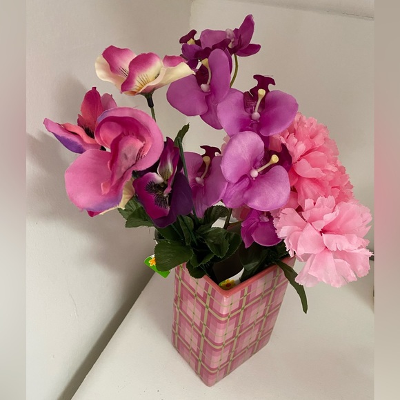 FTD | Accents | Beautiful 6 Ceramic Flower Vase By Ftd | Poshmark